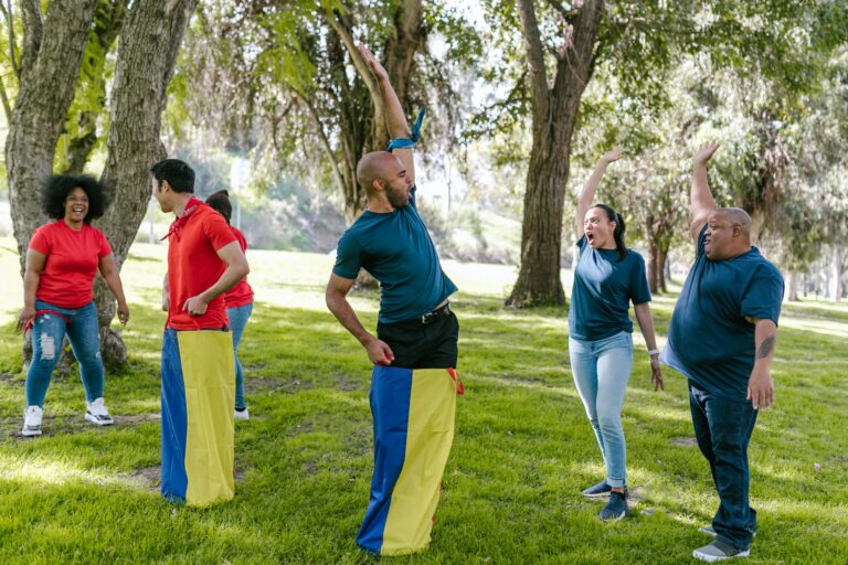 30 Must-Try Team Building Activities For Large Groups
